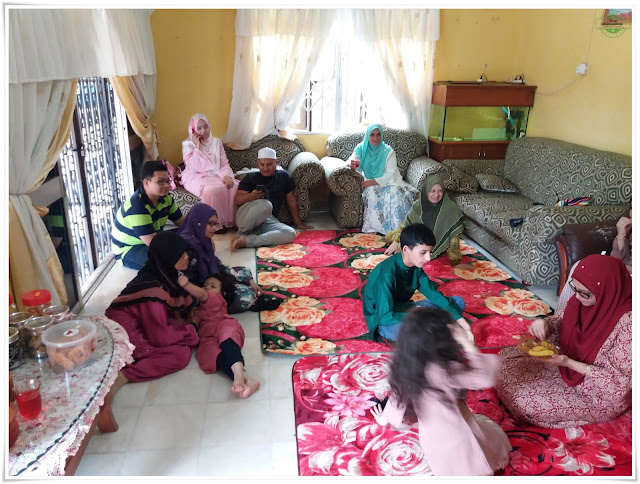Koleksi gambar-gambar hari raya keluarga... | Jurnal Shikin Razali
