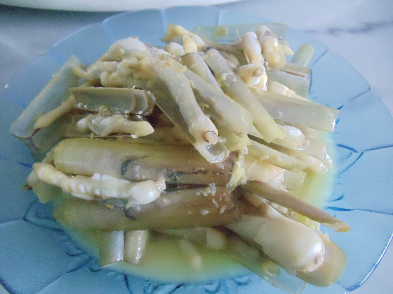 Life is colorful: Step by Step... Ginger Garlic Ambal (Siput Buluh)