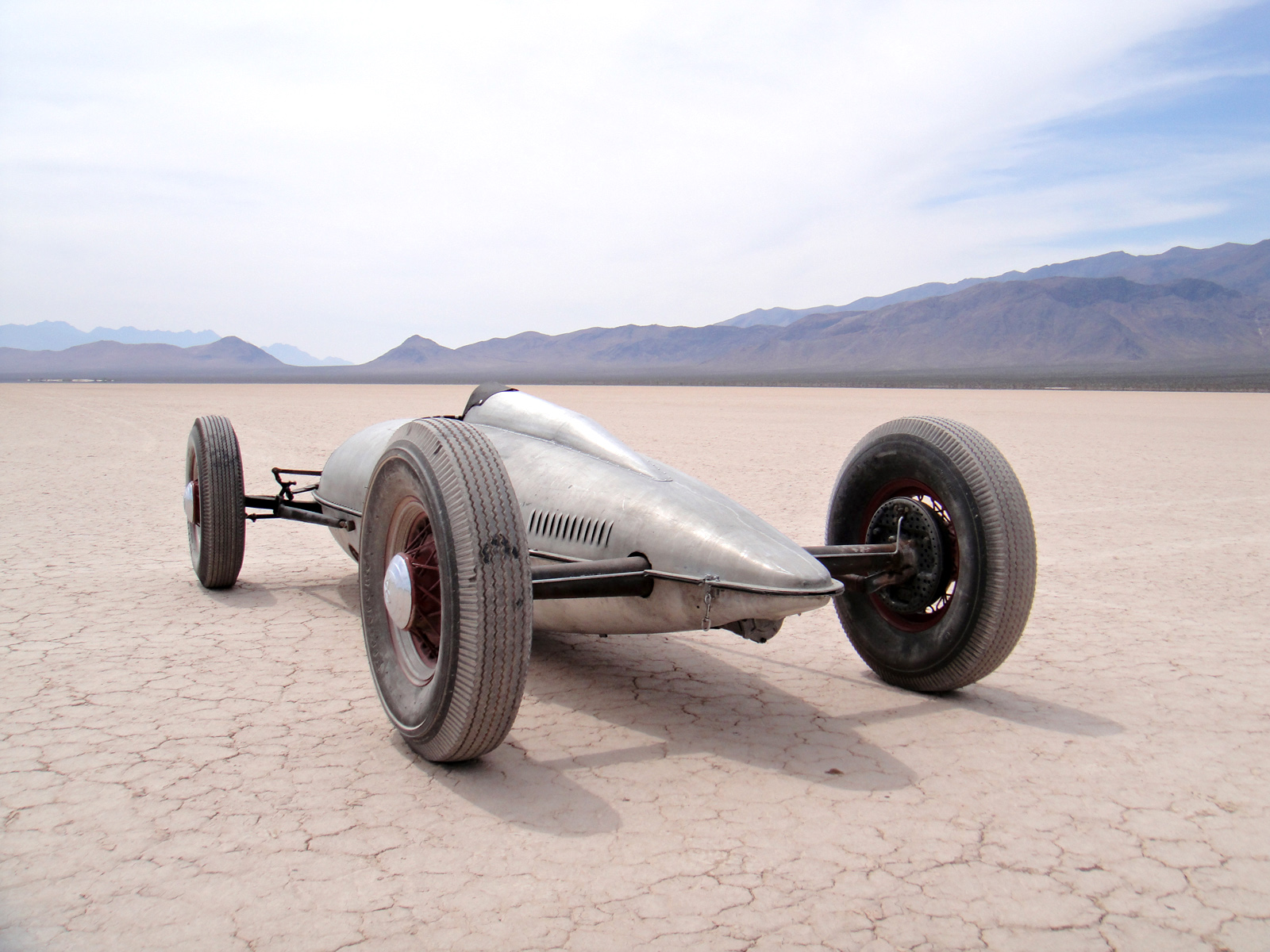 handverker: nerdy derby- belly tanker