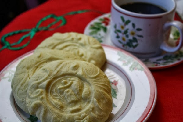 a littlebit of veggy ): Pan de San Nicolas, Filipino Heritage Cookie ...