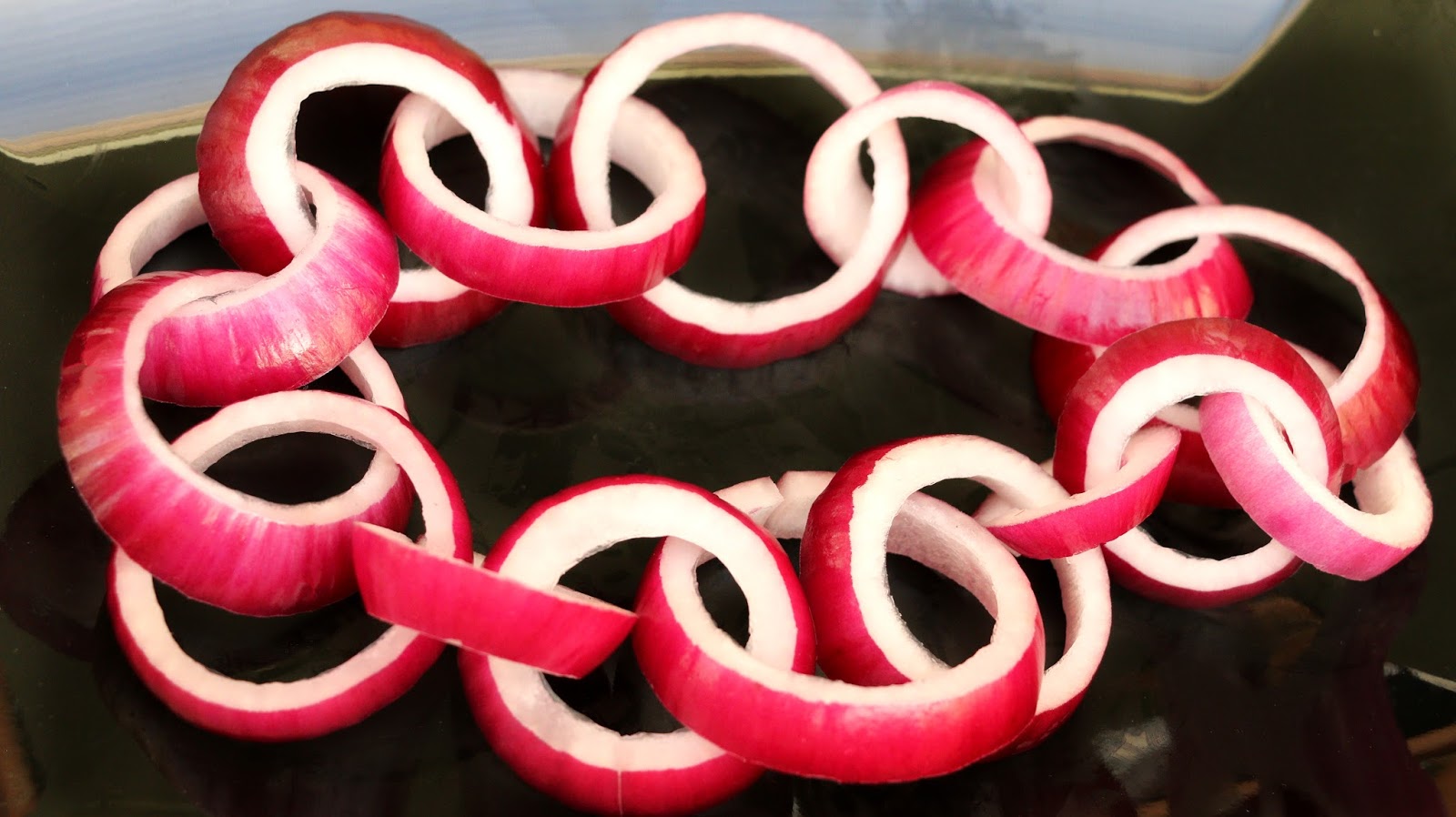 Josephine's Recipes: How To Make Red Onion Chain - Fruit and Vegetable ...