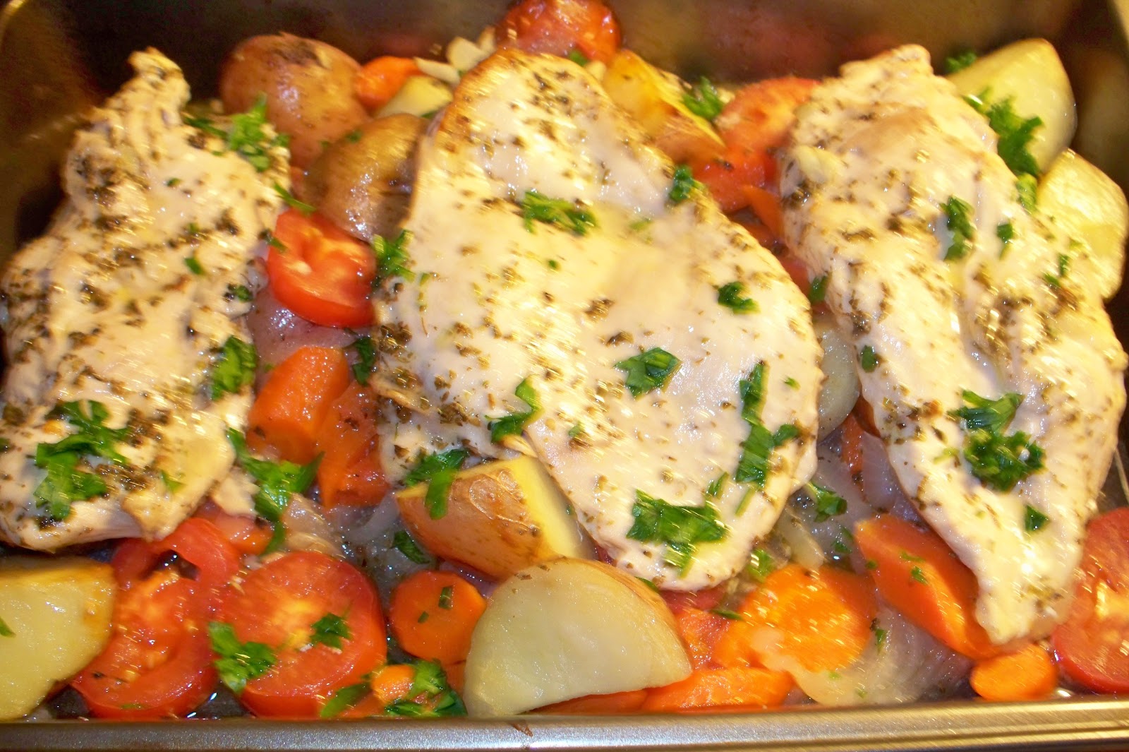 THE FOOD OF LOVE: ONE PAN OVEN-ROASTED CHICKEN FEAST