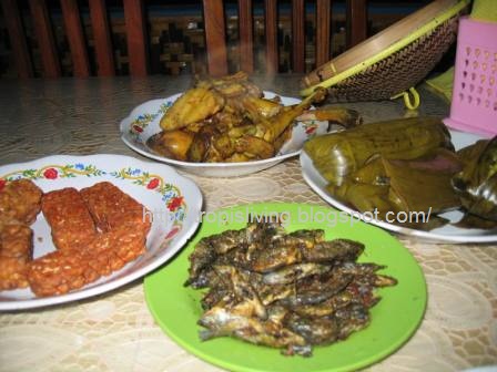 menu sehat murah meriah di RM. Mang YEYE subang ~ Uniquely Indonesia