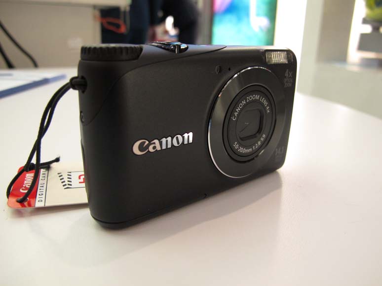 Joblovenuk: + ถอยกล้องใหม่ Canon Powershot 2200 มาใช้