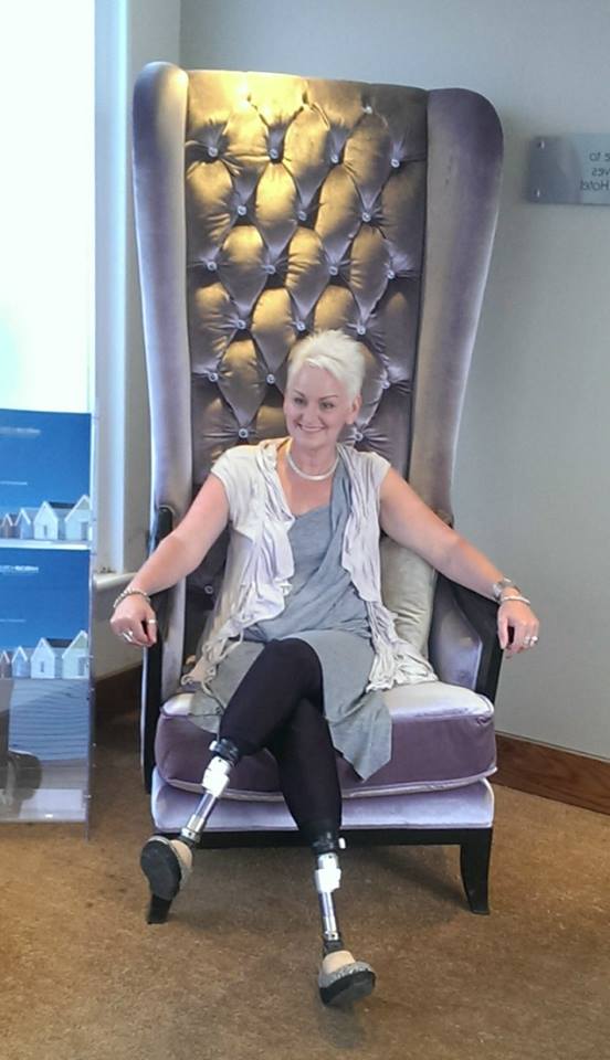 Дак ампути на протезах посадка в автомобиль - фото