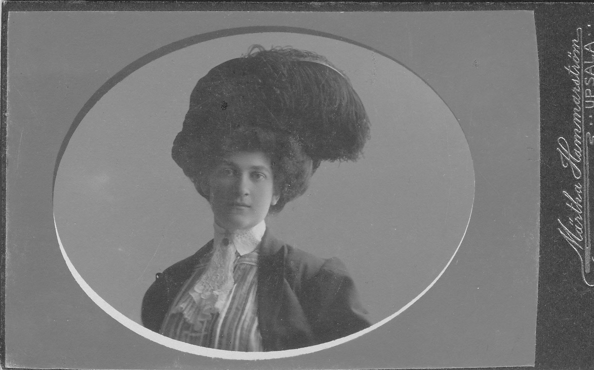 Mönsteråsbloggen: Mönsteråsflickan och "herr Läkerol"