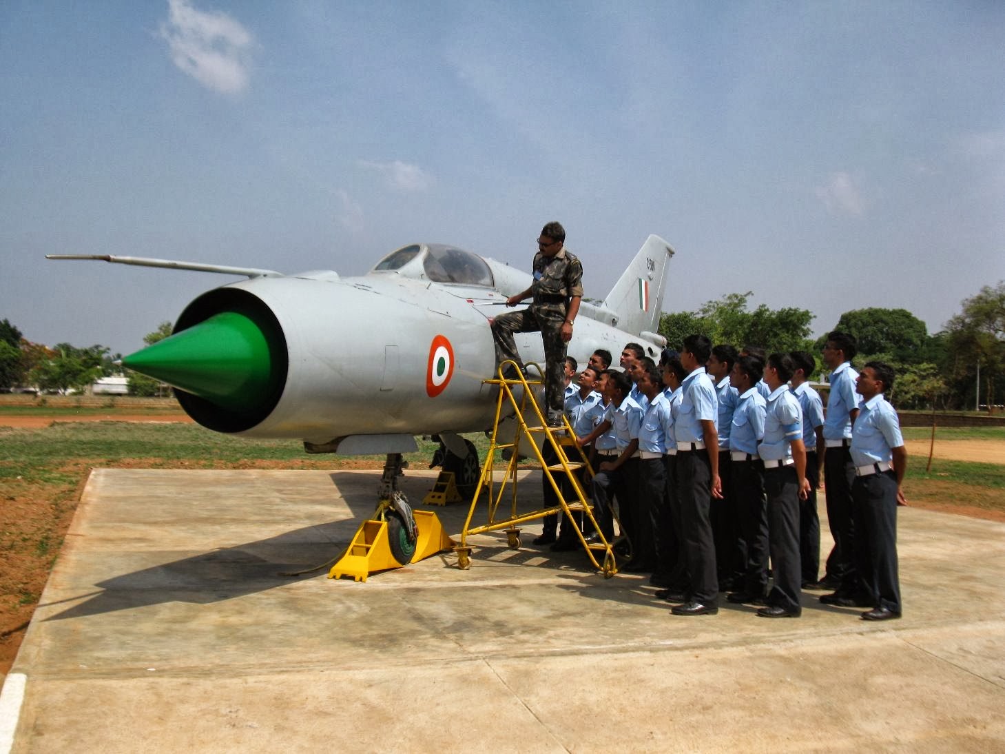 Tarmak007 -- A bold blog on Indian defence: IAF to put airmen through ...