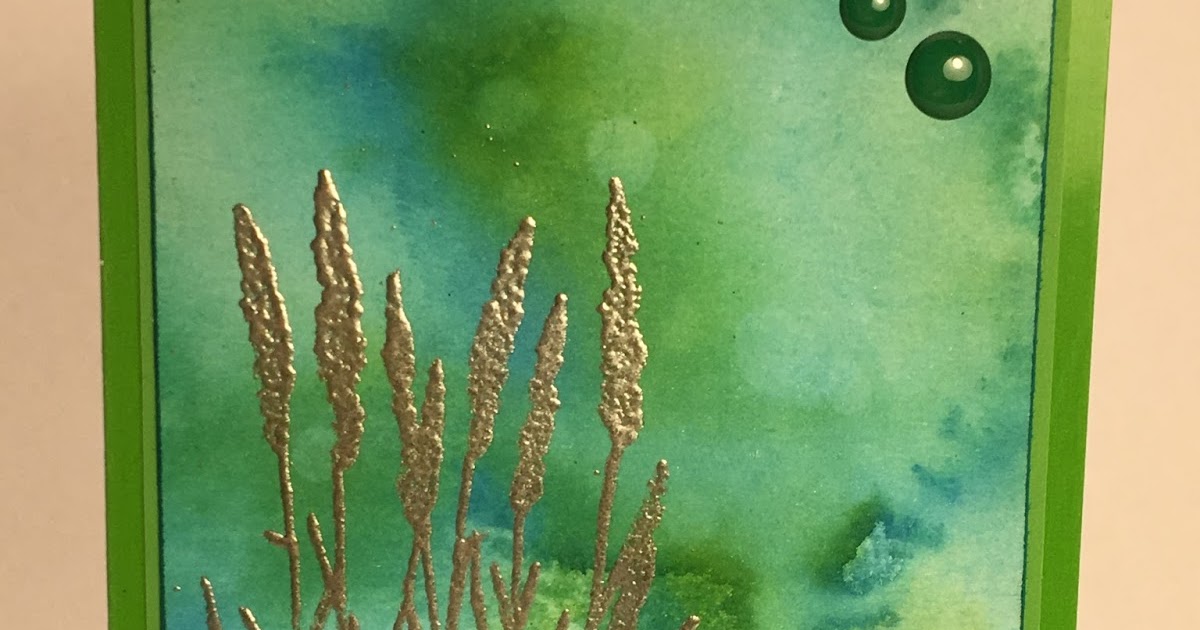 Ingunn sine kort: Embossing på hjemmelaget bakgrunn.