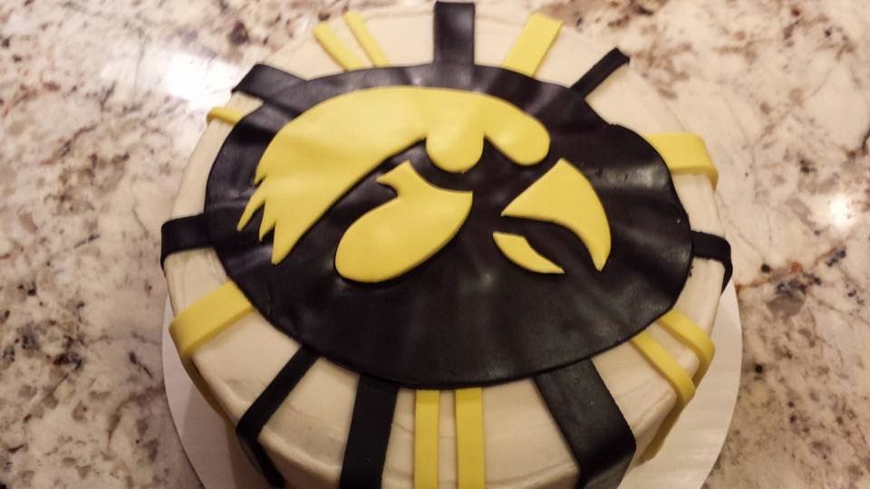 The Sweet Shoppe of Ames: Cakes, cakes and more cakes .....