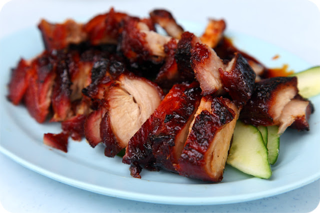 Velvety Crema: Heboh Gara-gara Ayam Char Siu Mirip Daging Babi