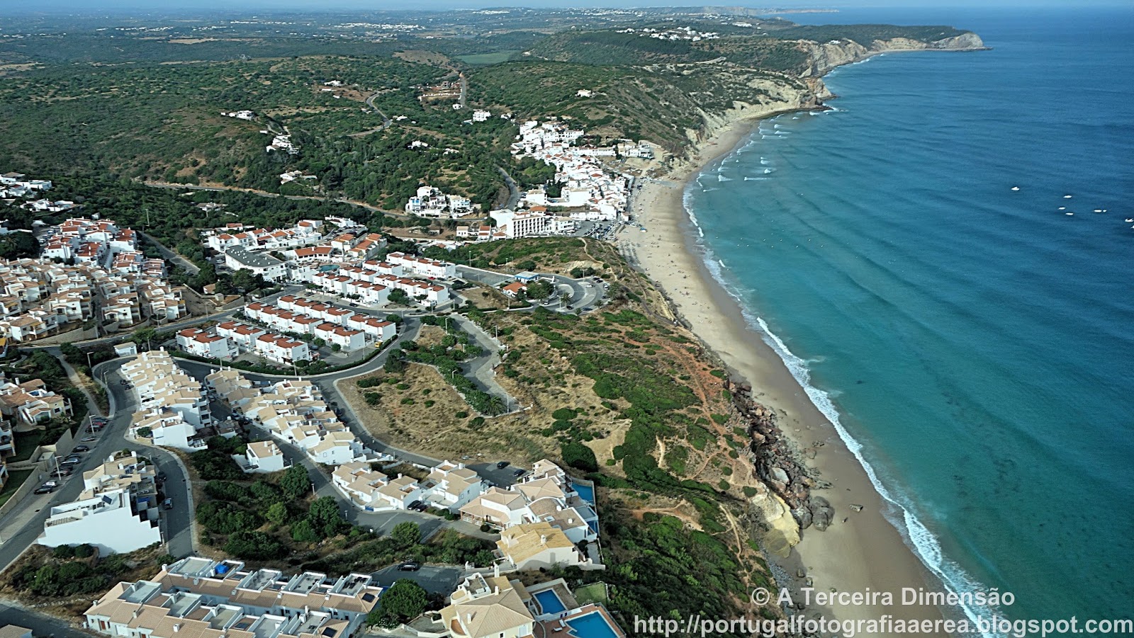 A Terceira Dimensão: Praia da Salema