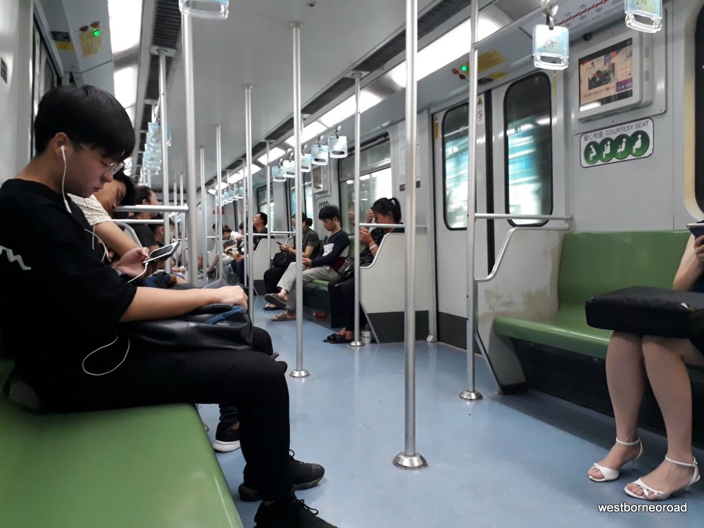 Tips Naik MRT di Shanghai, Tiongkok ~ West Borneo Road