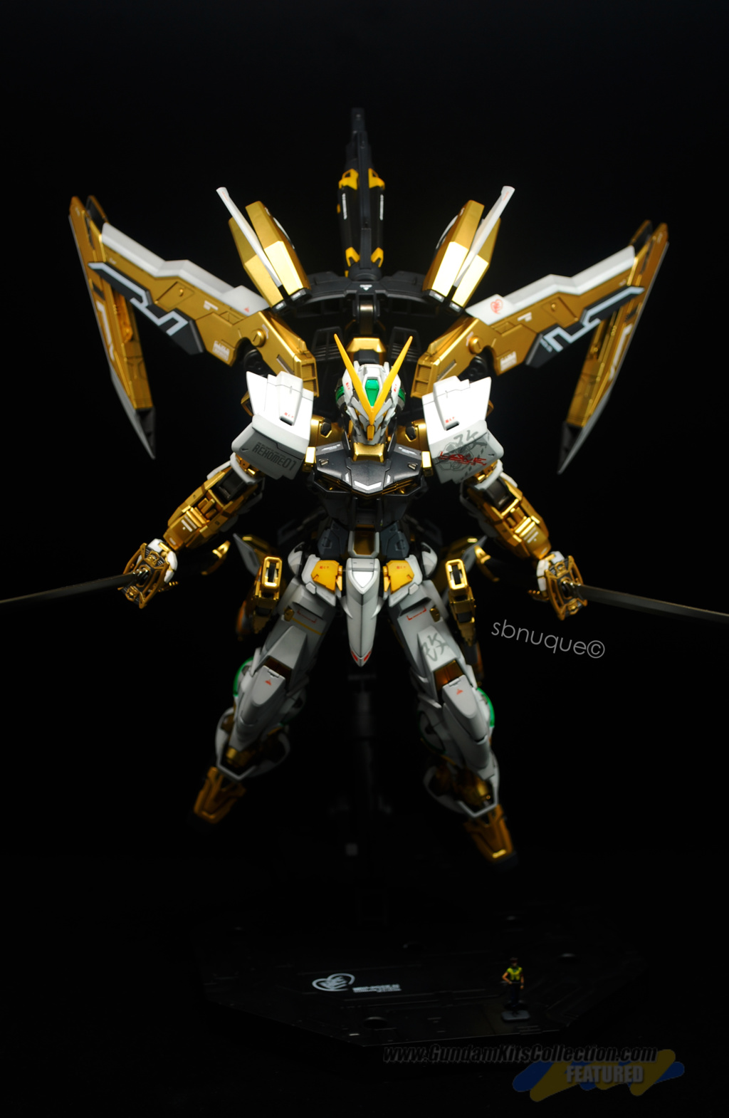 Painted Build: MG 1/100 Gundam Astray "Gold" Frame Kai