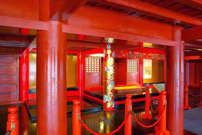 Ryukyu Life: These Photos Got Me Itchin' to Go Back Inside Shuri Castle