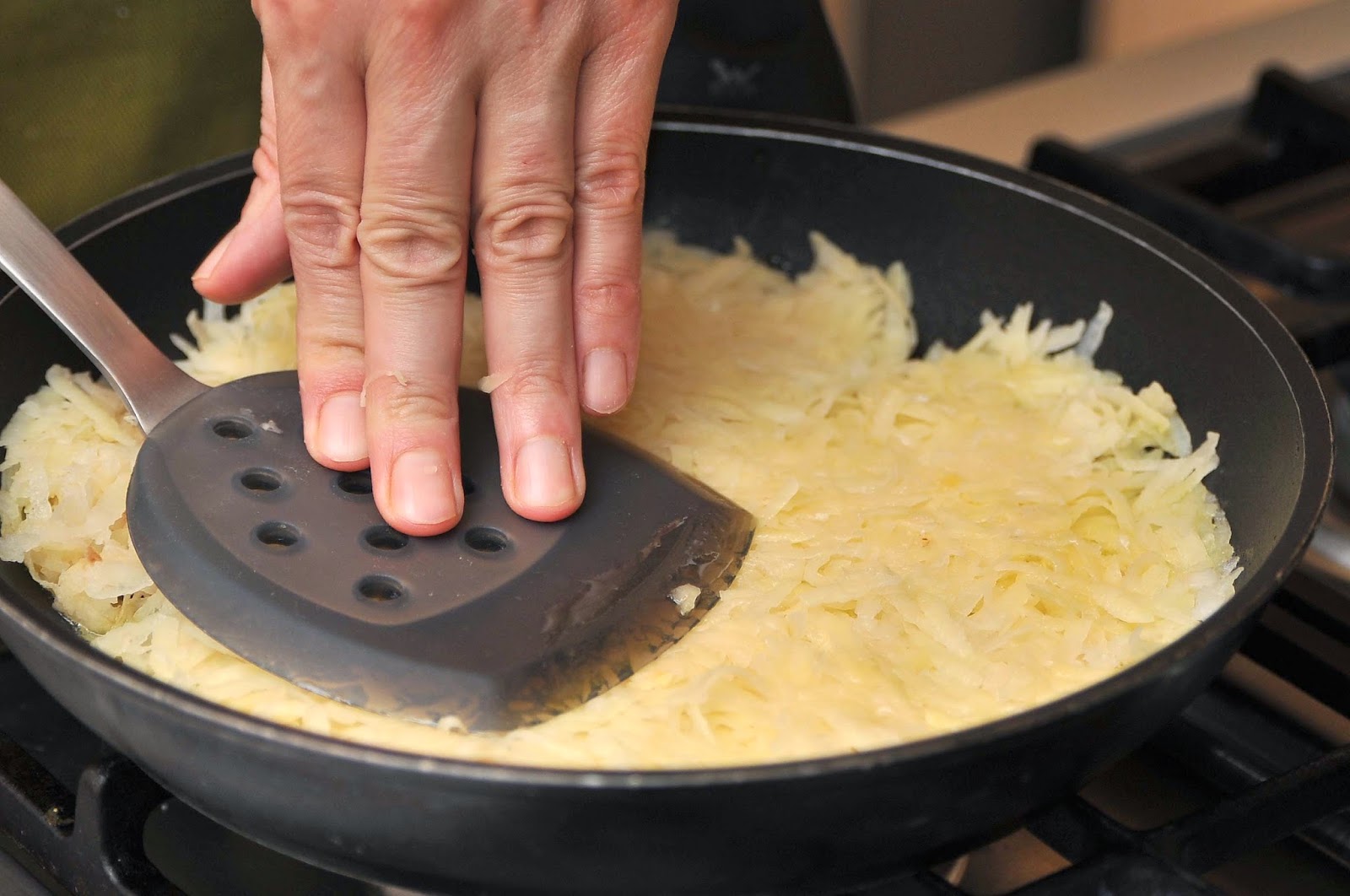 RECETAS EXPRESSS: TORTILLA DE PAPA RAYADA ...
