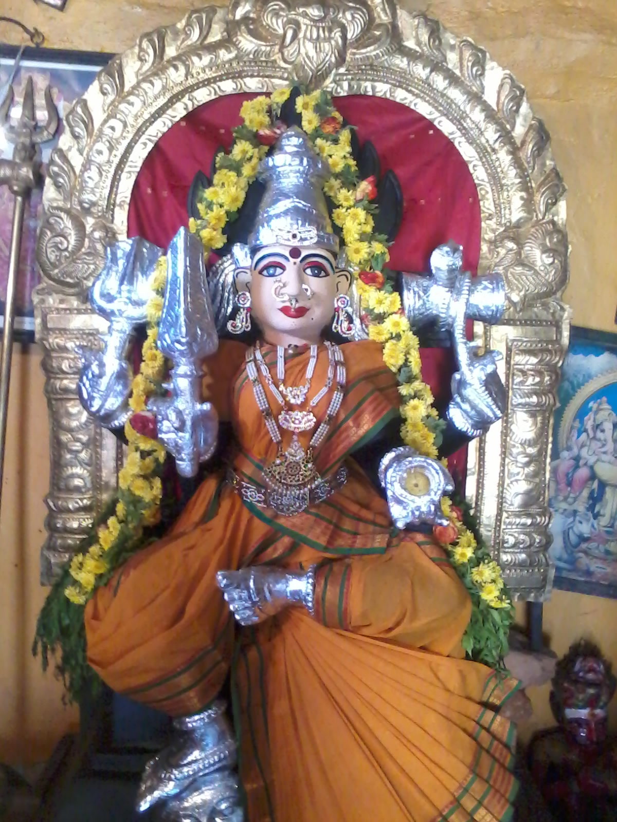 ANGALAPARAMESHWARI: OM SRI ANGALAMMAN BANGALORE
