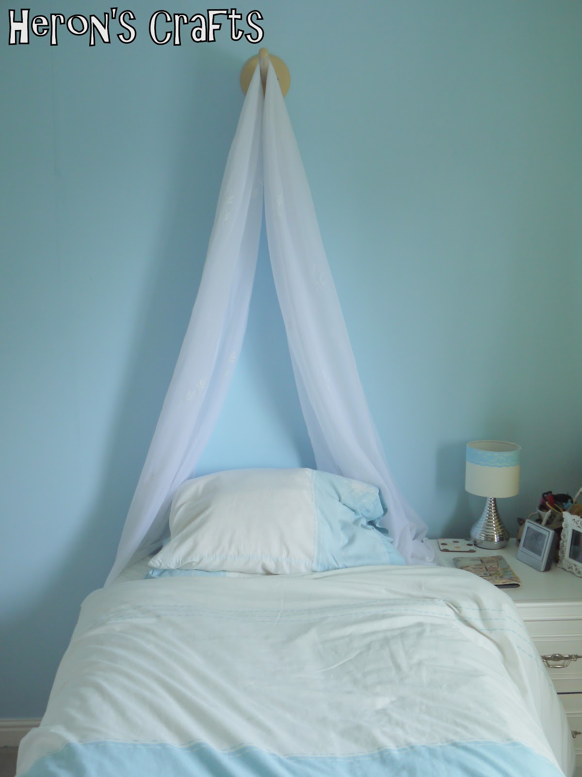 Heron's Crafts: Cheap and Easy Canopy Tutorial