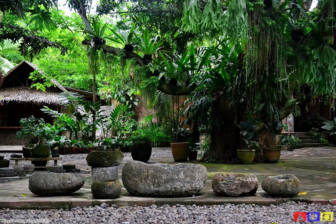lafanggero: Tiaong, Quezon: Ugu Bigyan Potter's Garden