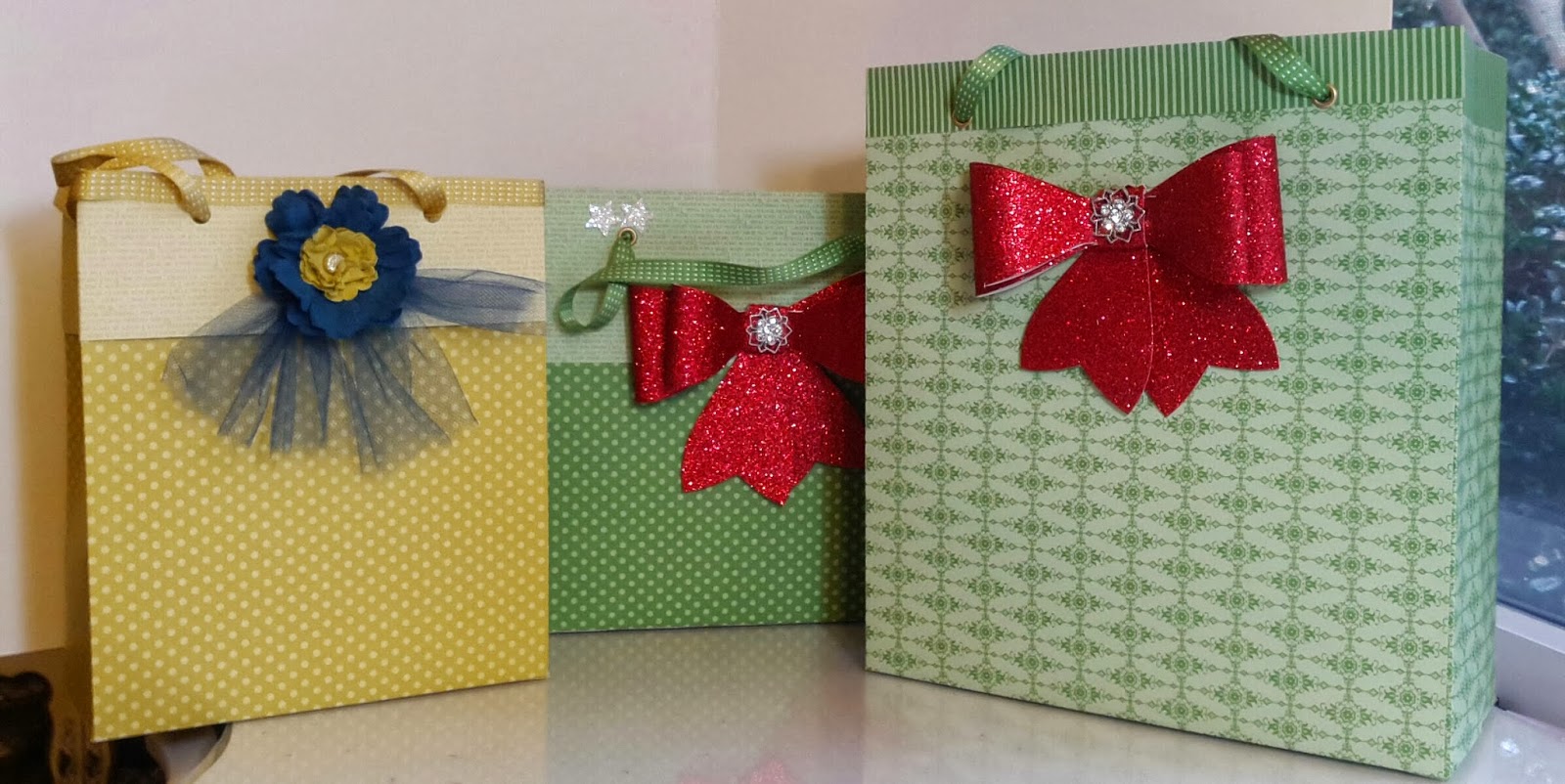 Magnolia's Place: Gift Boxes All Dolled Up