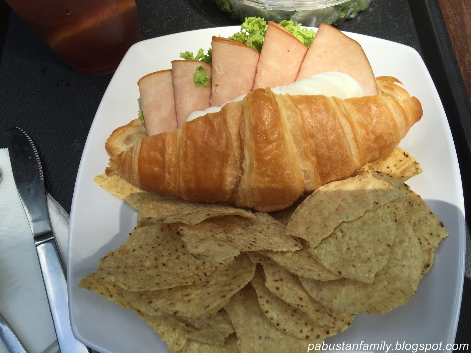 Family Travelogue: Ah Meng Restaurant Singapore Zoo/ Family Travelogue ...