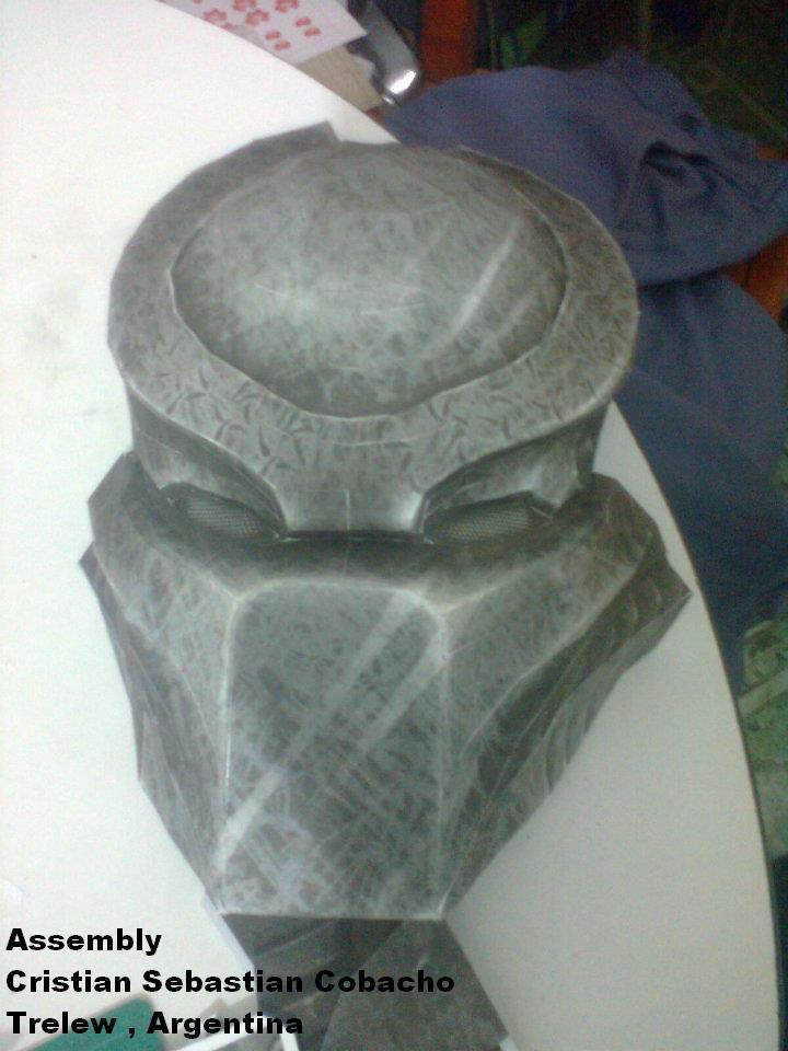 Noturno Sukhoi: Predator Bio Mask_papercraft por Cristian Sebastian