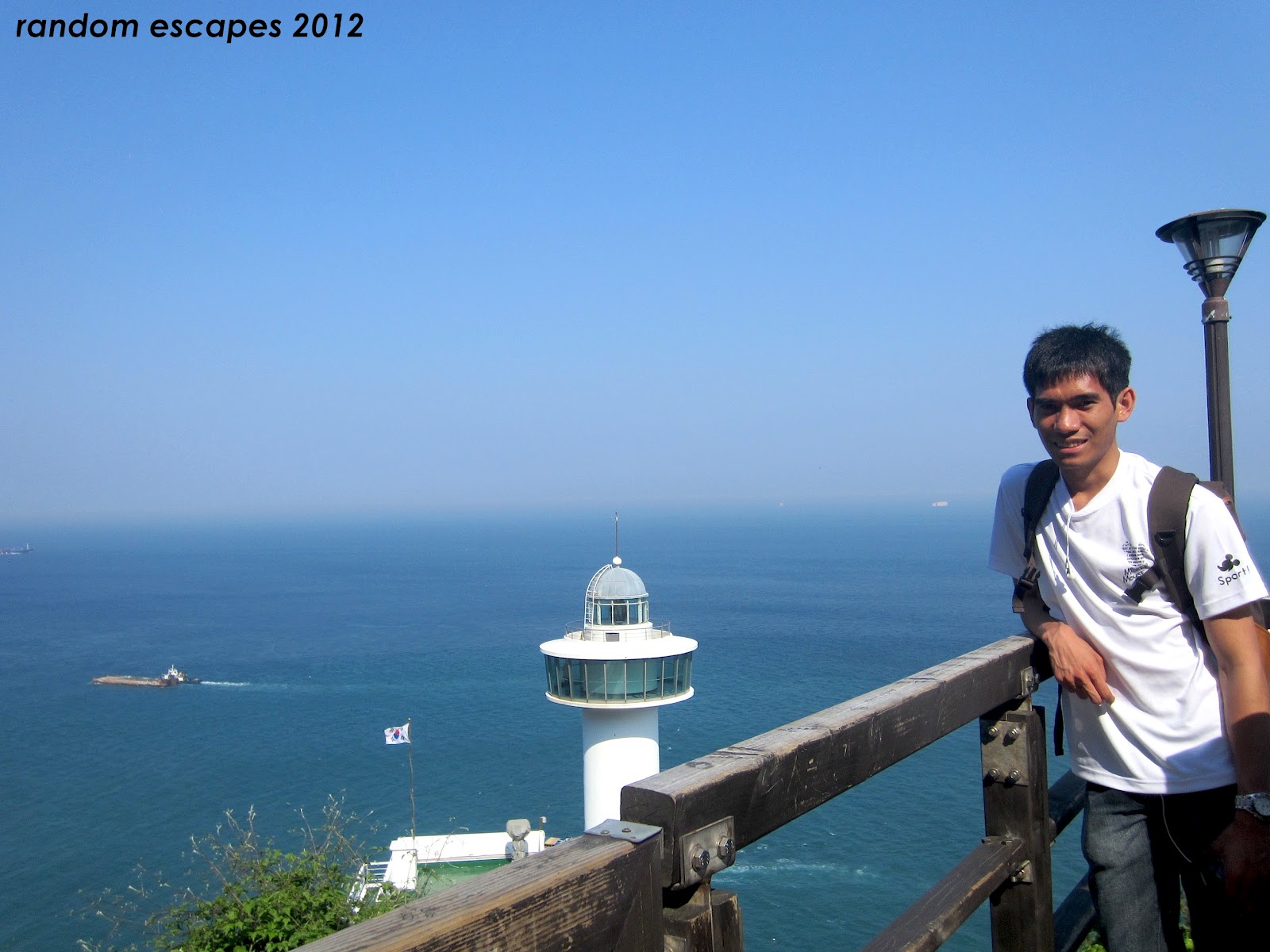 RANDOM ESCAPES: Busan: Taejongdae's Lighthouse & Observatory