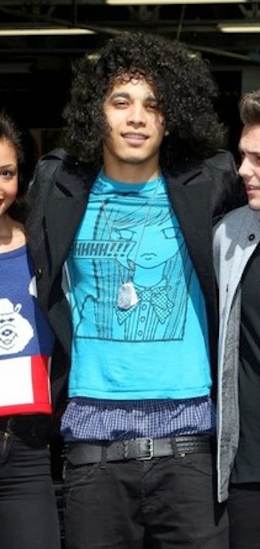 Celeb Saggers: Corey Layzell From Luminites Sagging Blue Boxers