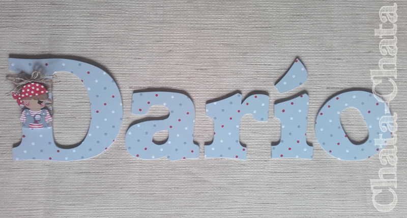 Chata-chata. Decoración infantil: LETRAS EN GRIS, ROJO Y BLANCO PARA DARÍO