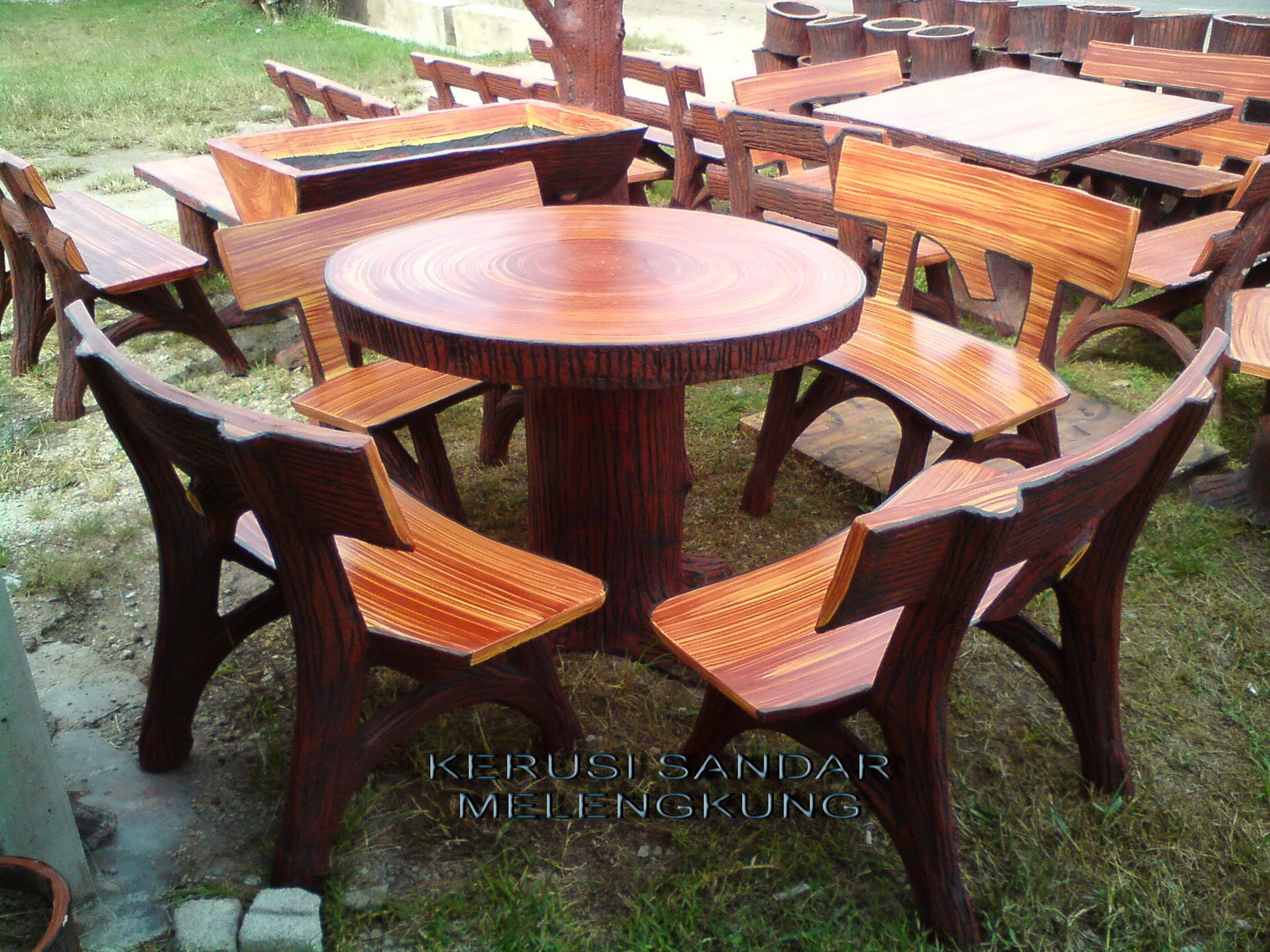 FERRO: KERUSI SANDAR SIMEN FERRO