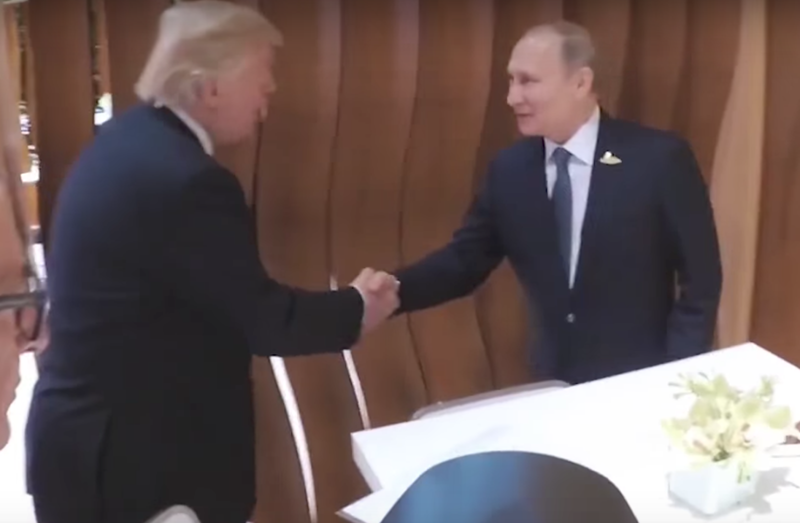 Body Language & Emotional Intelligence: Body Language Analysis No. 3991 ...