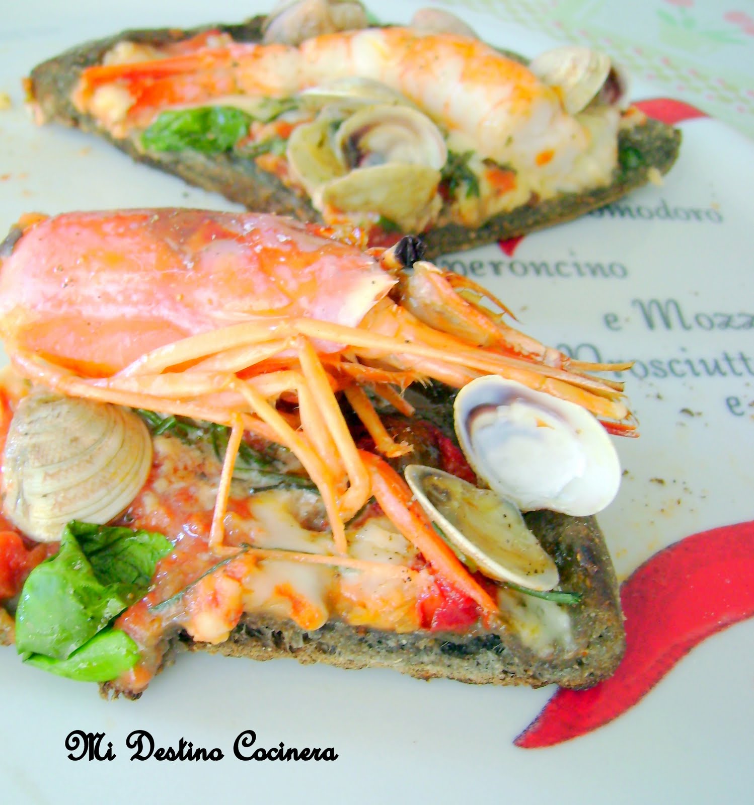 Sapore di Mare: Pizza Integral al Nero di Seppia con Frutos de Mar y ...