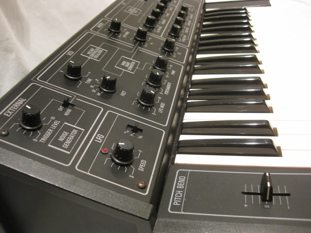 MATRIXSYNTH: Yamaha CS 5 Analogue Vintage Synthesiser SN 6952