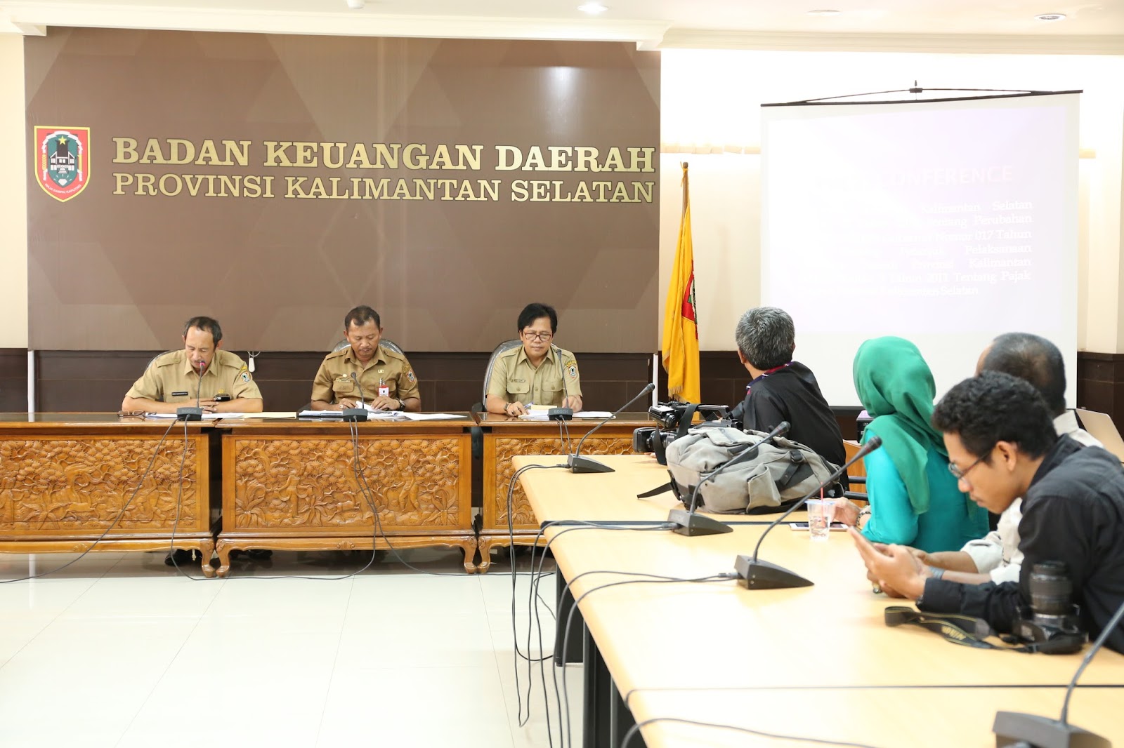 Ringankan Beban Masyarakat, Gubernur Revisi Aturan Pajak Progresif ...