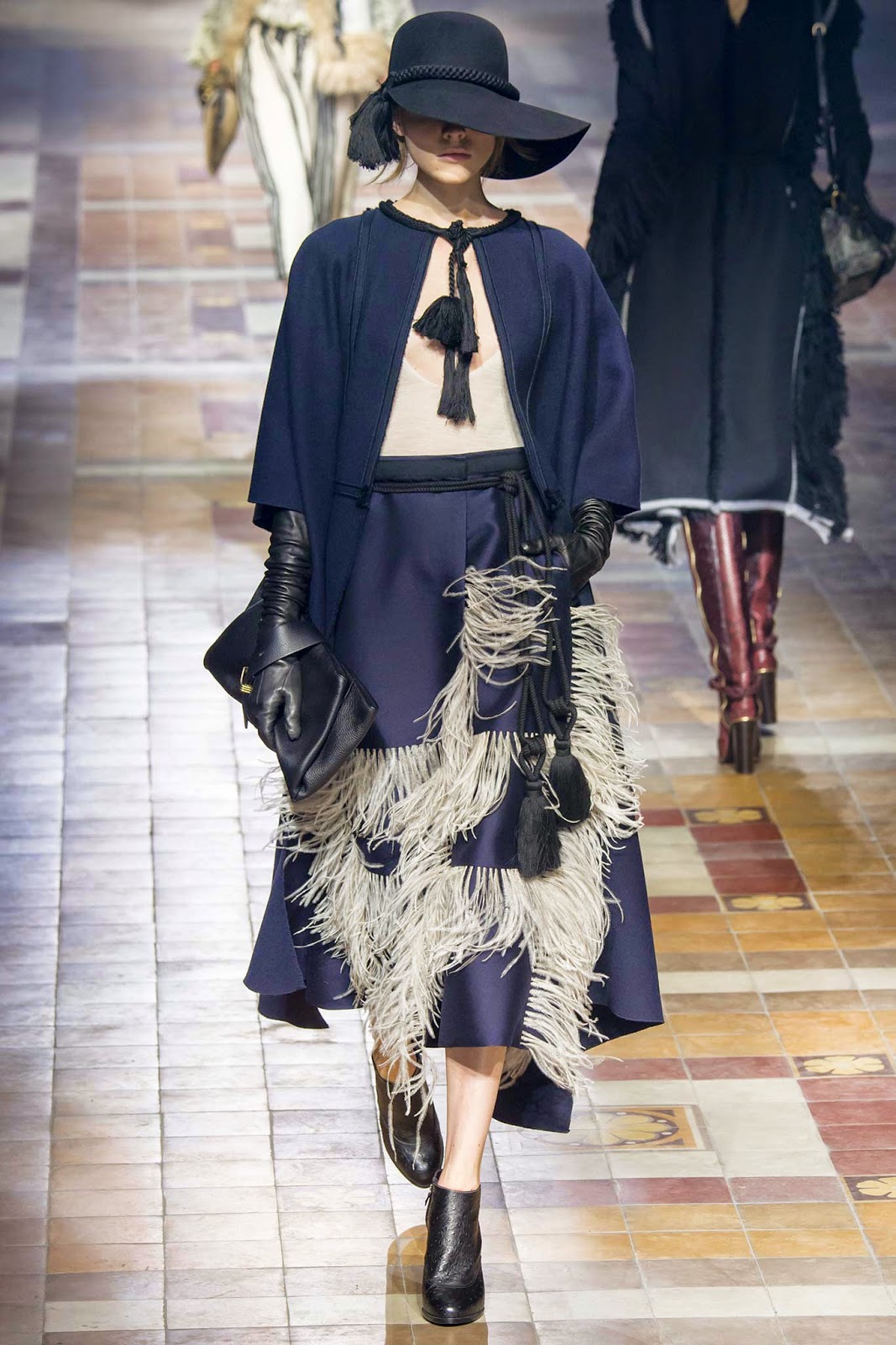 Lanvin Autumn/Winter 2015-16 Ready-To-Wear PFW | Cool Chic Style Fashion