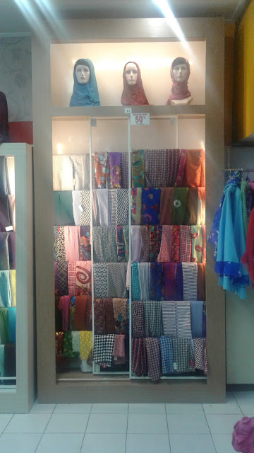 Peralatan Display Toko Baju - Populer