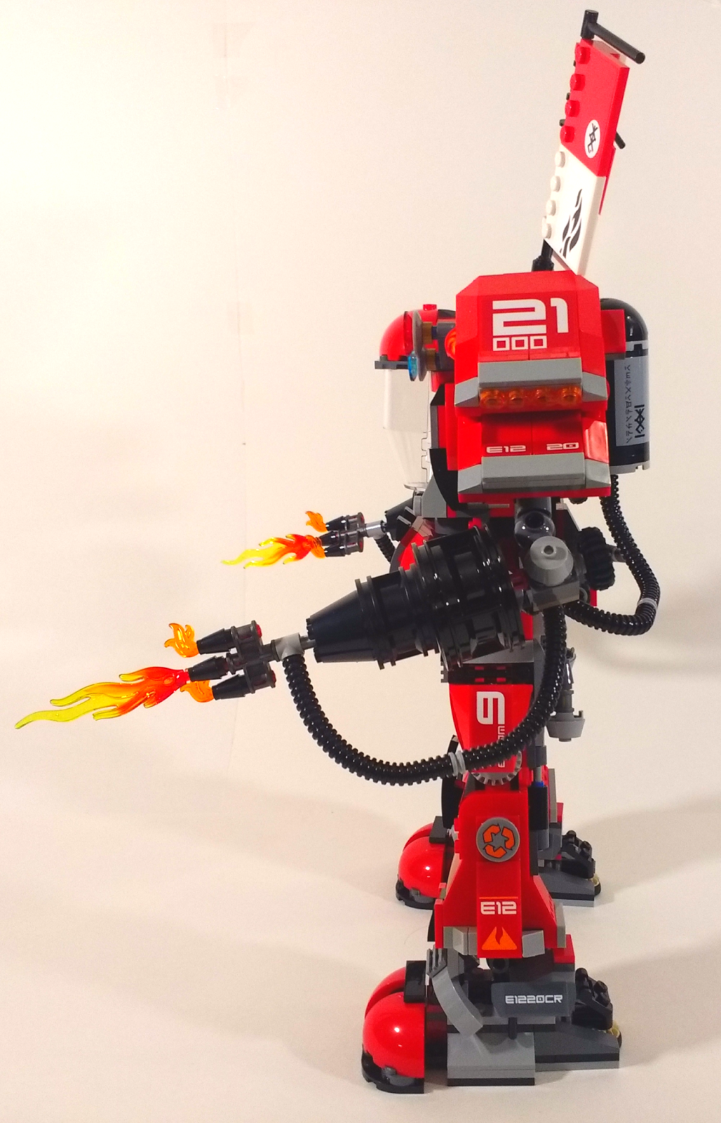AnJ's Brick Blog: Lego Ninjago Movie Kai's Fire Mech (70615) Review