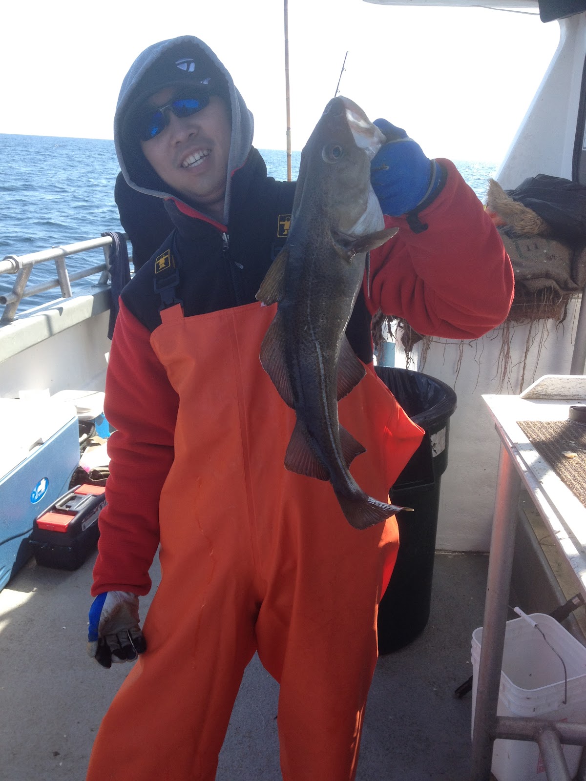 215fishspot: Spring Cod Fishing - Cox Ledge Report, March 18-19, 2012