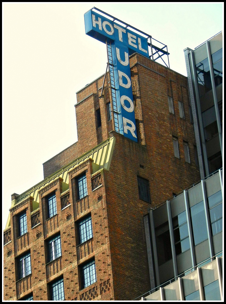 Tudor City Confidential: The HOTEL TUDOR SIGN