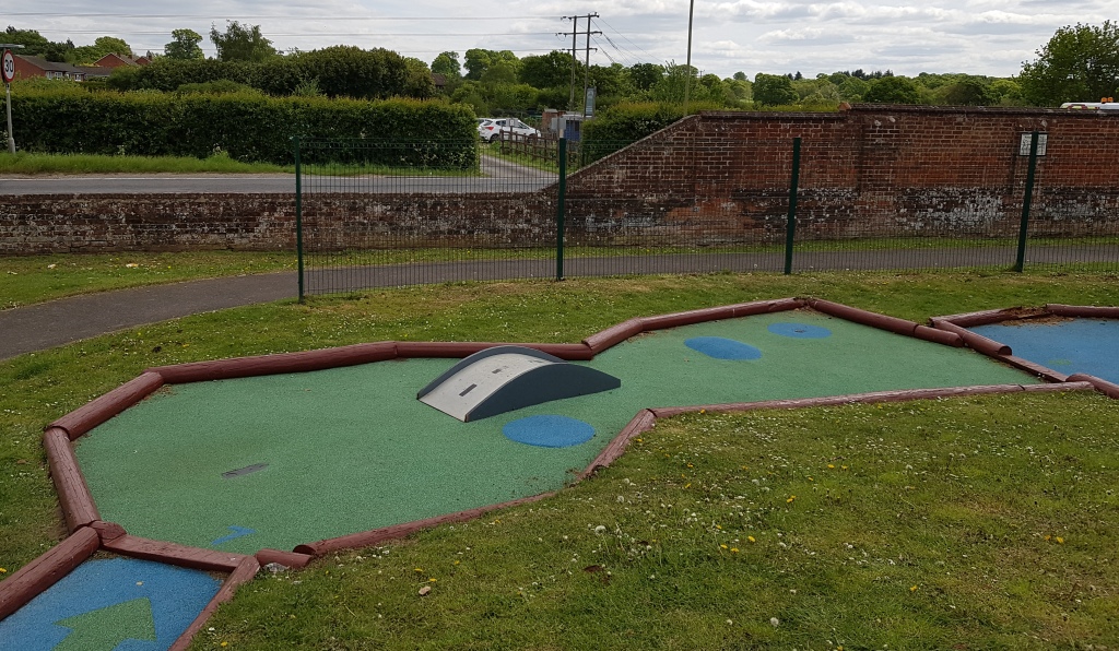 The Ham and Egger Files: Adventure Golf at Romsey Rapids Sports Complex ...