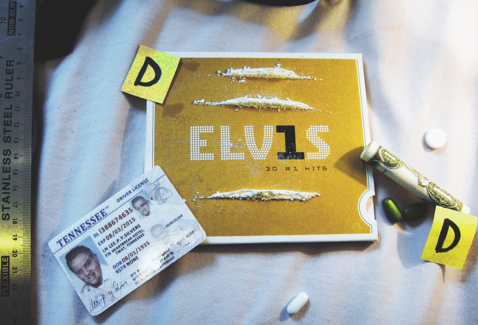 adsmobilesblogmobile: THE BODY OF WHAT POLICE TO BELIEVE TO BE ELVIS ...