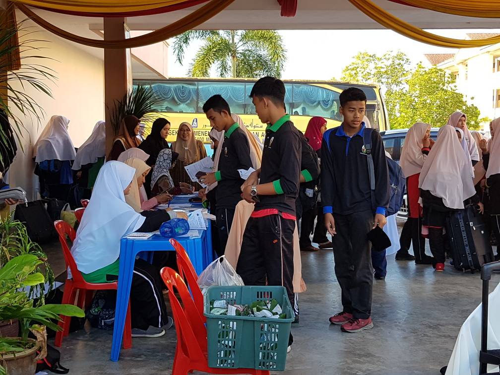 SMK AGAMA MELOR: Kem Kepimpinan SMKA Melor
