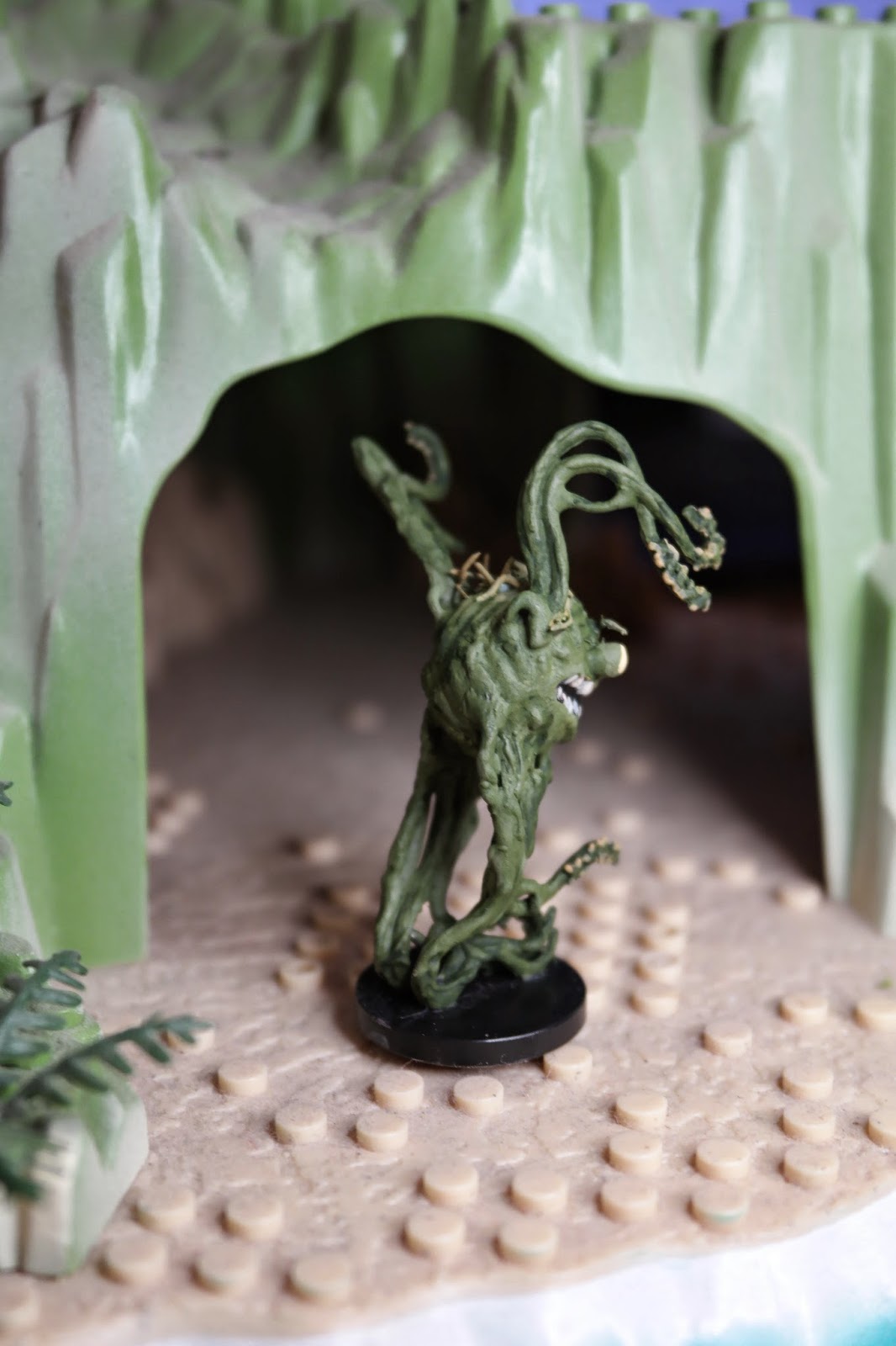 1/72 Multiverse: Lolth and a Decapus