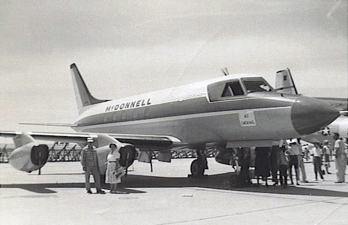 nhungdoicanh: McDonnell 119/220