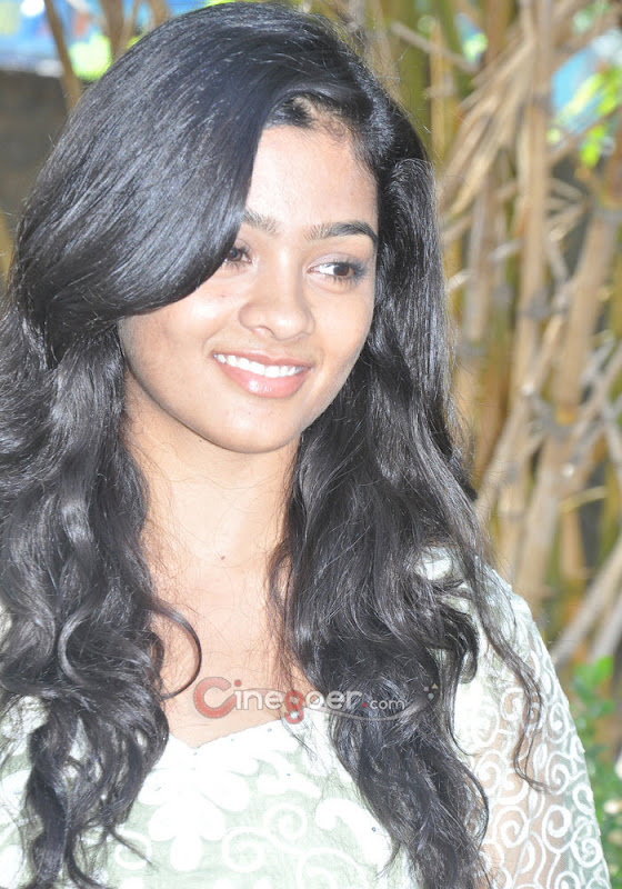 Gayathri Tamil Actress Stills,Gayathri Tamil Actress Spicy Stills