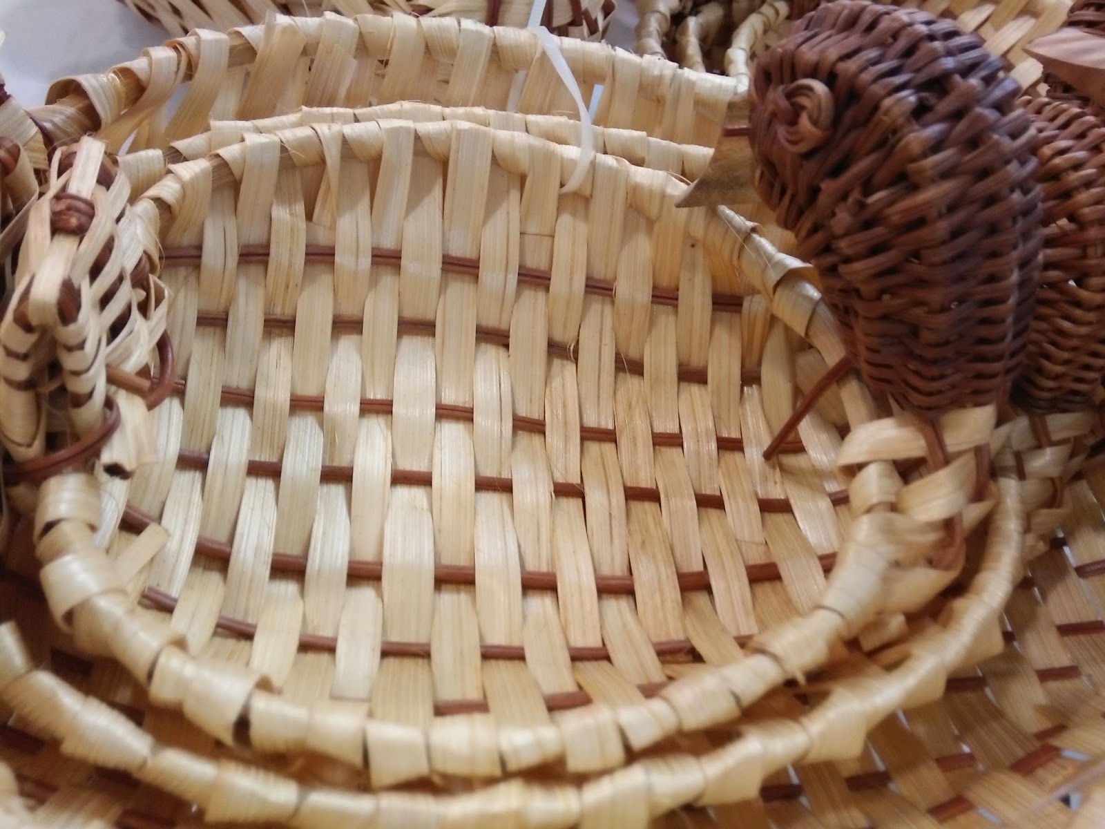 Koleksi Barangan Sarawak: Bakul Buluh Anyaman Berbentuk Itik Sarawak