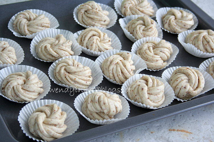 Table for 2.... or more: Steamed Flax Seed Milk Flower Rolls 亚麻子花卷 ...