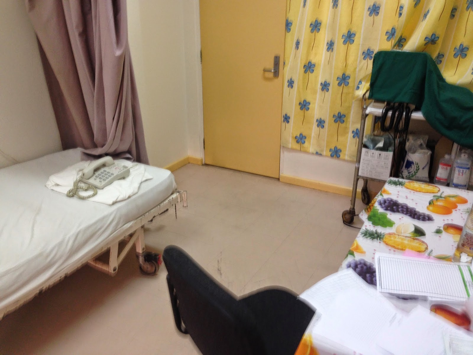 Tom and Rach in Fiji: Levuka Hospital