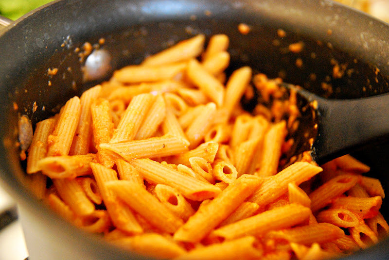 Frugally Foodulgent: Fire Roasted Tomato Cream Pasta