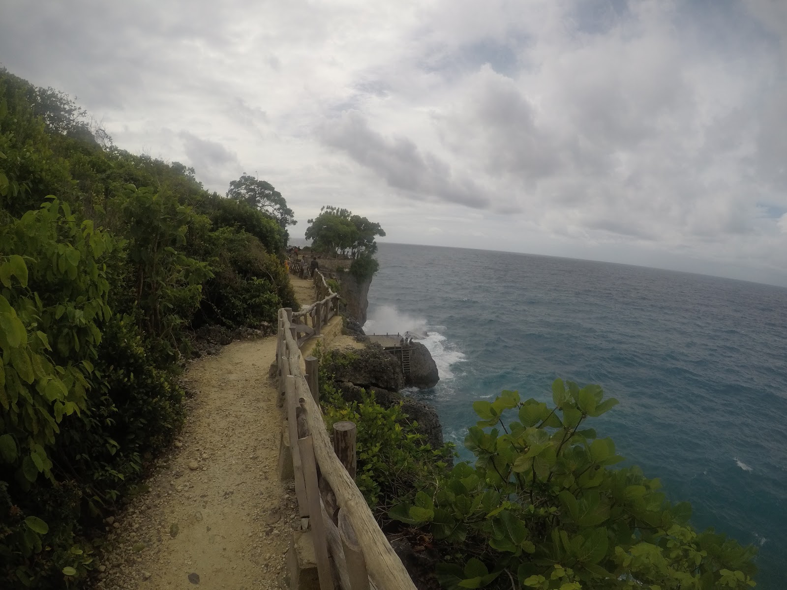 Pantai & Tebing Apparalang Sepotong Surga di Bulukumba Sulsel