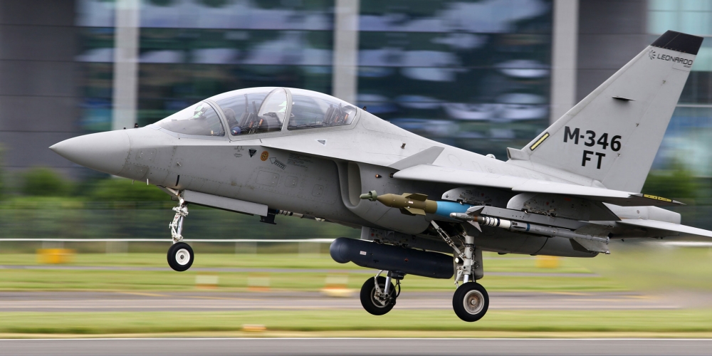 Military and Commercial Technology: Argentina evaluates M-346 as ...